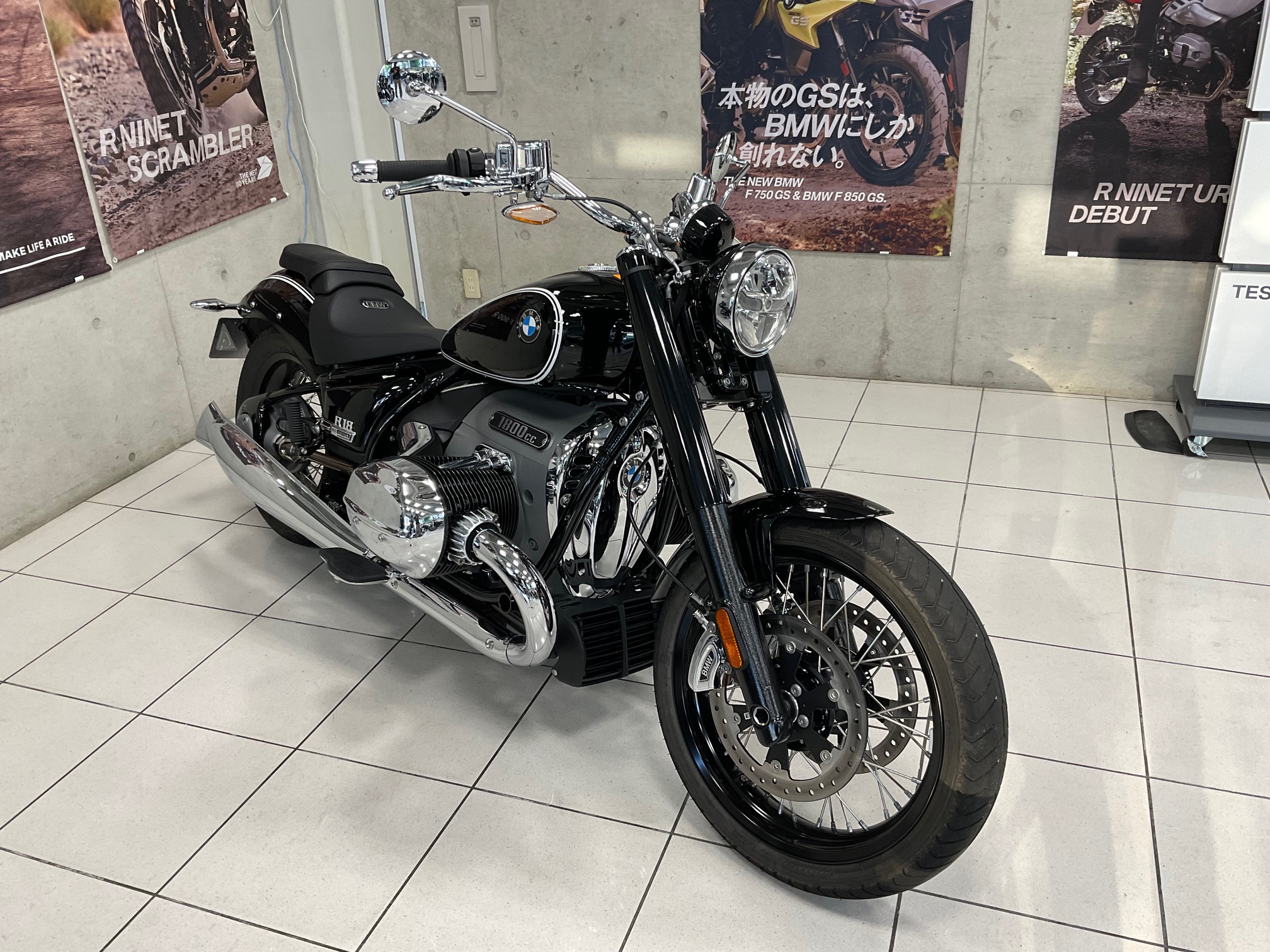 R18 FE 試乗車 - BMWモーターサイクル正規ディーラー DATZ